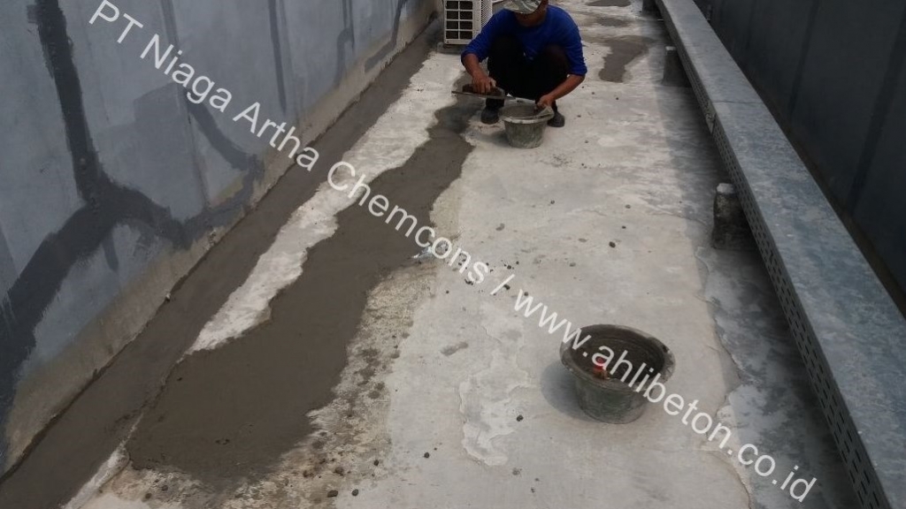 Cara Menangani Atap Dak Bocor Saat Musim Hujan - Ahlibeton